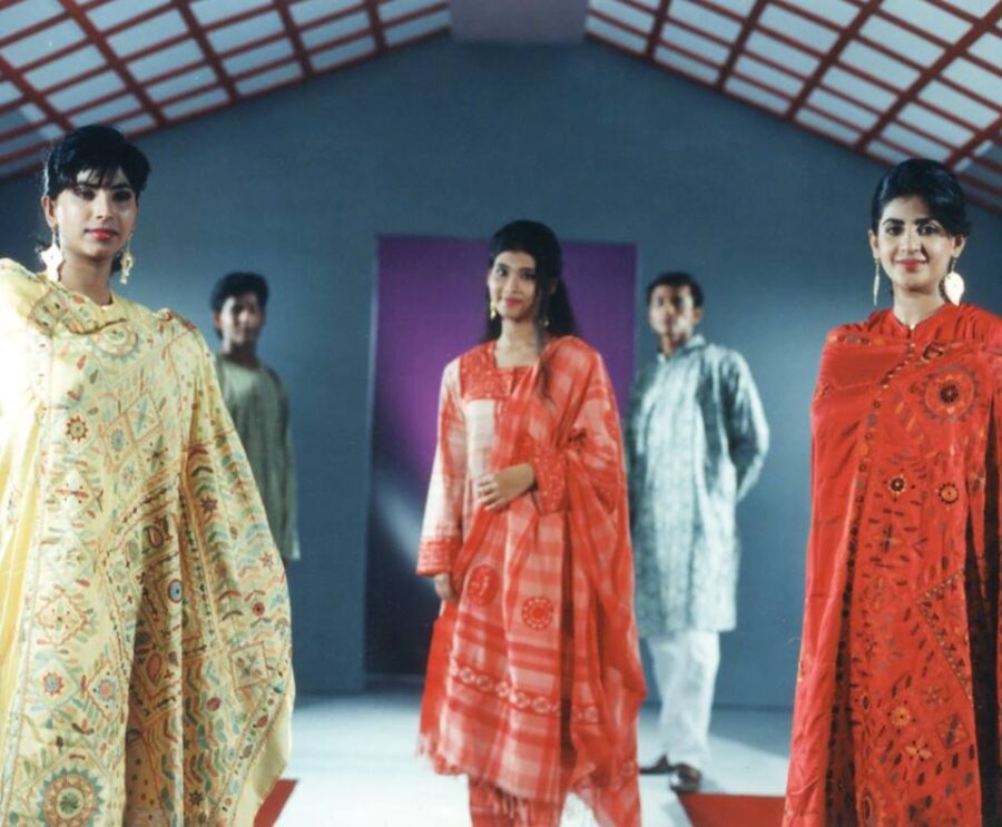 Aarong | আড়ং - চার দশক ধরে যে পথ চলা