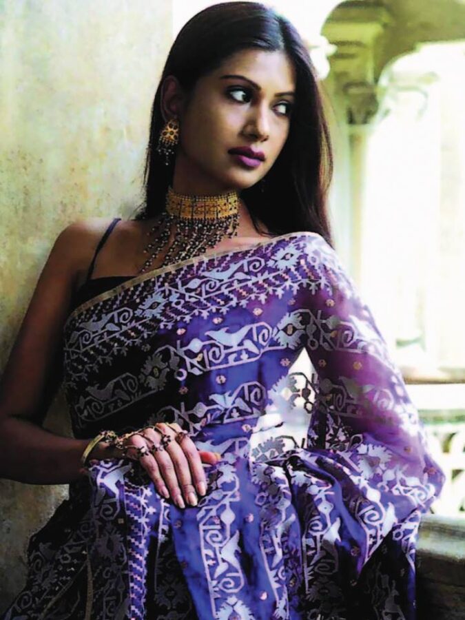 Aarong | আড়ং - Bangladesh Fashion Archive