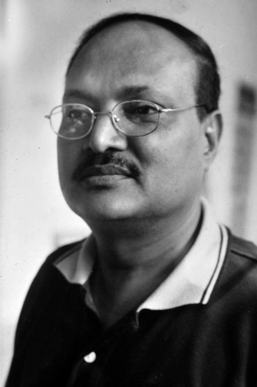 শিল্পী রনজিৎ দাস | Ranjit Das - Bangladesh Fashion Archive